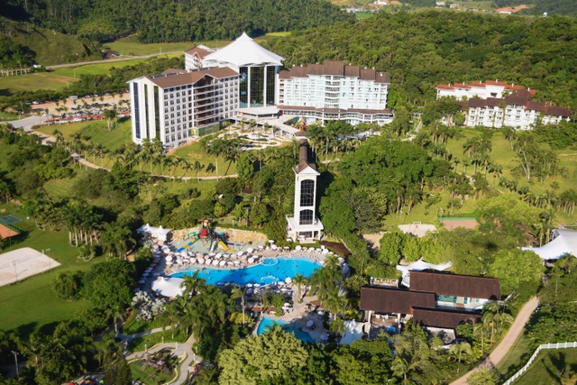 Fazzenda Park Resort concorre ao Prêmio Melhores Destinos 2024/2025 - Guia GPHR